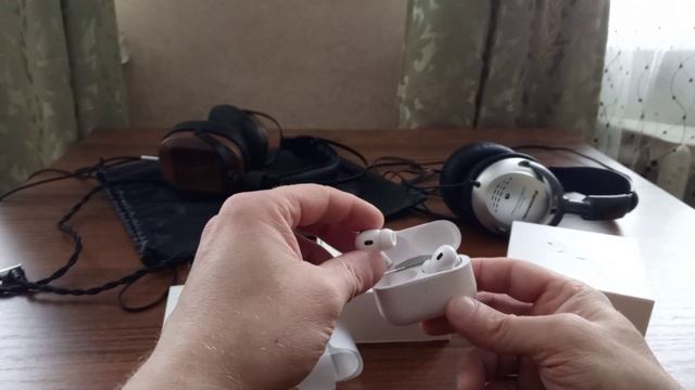 Вскрытие наушников AirPods2 и мнение о данном изделии