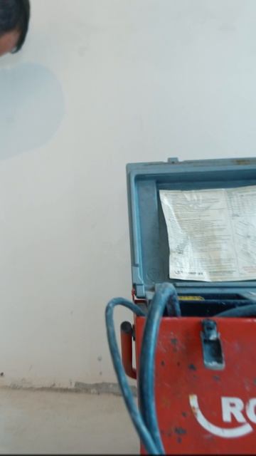 ЗАМОРАЖИВАЕМ ТРУБЫ отопления |Меняем радиаторы в отопительный сезон