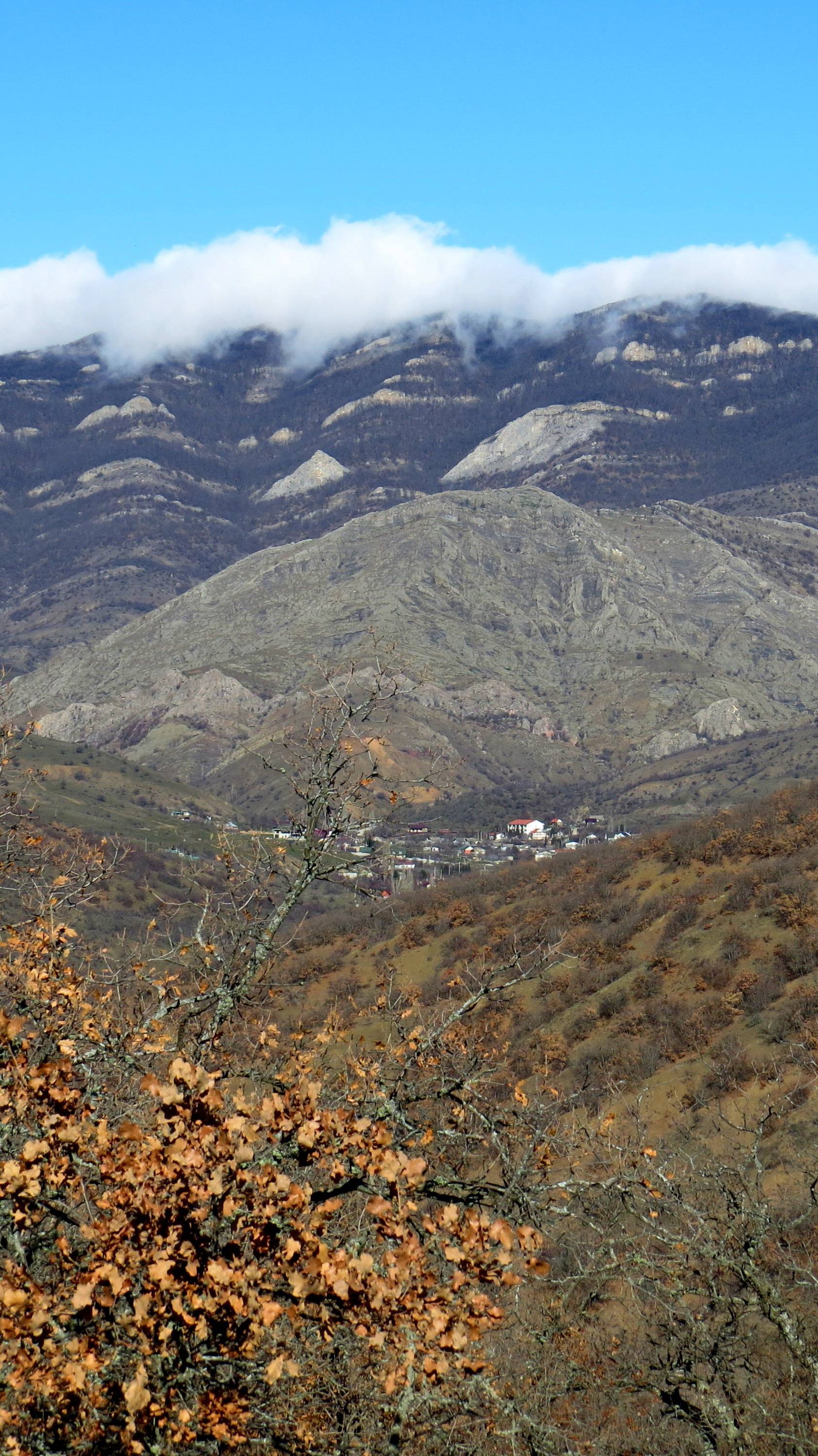 Зеленогорье среди гор