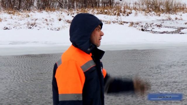 МЧС ПРЕДУПРЕЖДАЕТ - ОСТОРОЖНО, ТОНКИЙ ЛЁД. СТЕРЛИТАМАК.