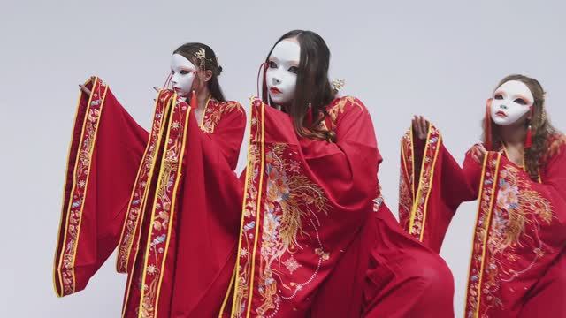 Азиатское шоу