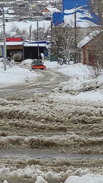 На уборку снега в Белой Калитве брошены все силы коммунальных служб