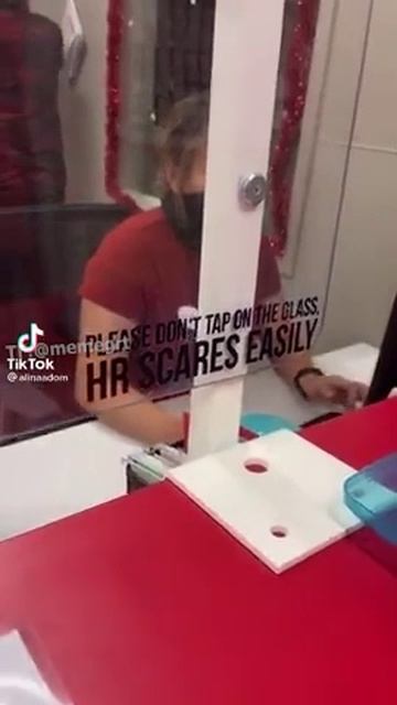 Пожалуйста, не стучите по стеклу, HR очень пугливый