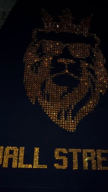 Работы учениц курса "Надписи и трафареты"