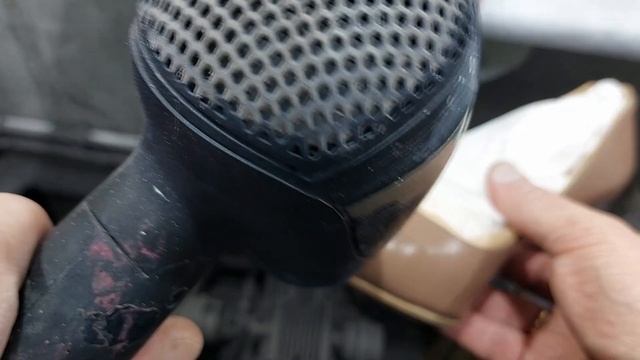 Красим кожу правильно краской РАНГА. Используем краскопульт.