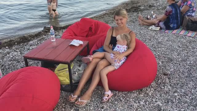 29.08.2022 – поездка в Феодосию из Орджоникидзе. «Ужинаем» в кафе на берегу моря