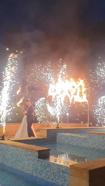 Фейерверк для свадьбы.