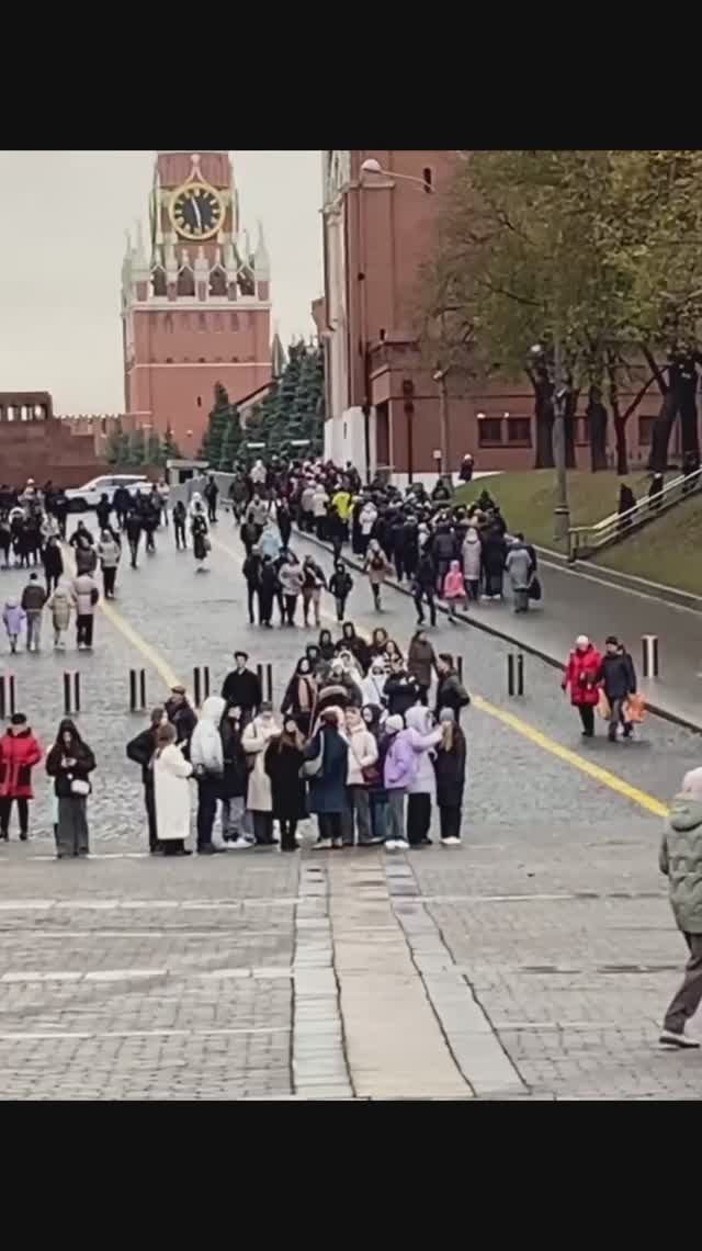 Москва. Смешные моменты из полного видео! 3 буквы в России. #москва #м11 #travel #юмор