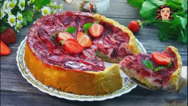 Заливной пирог с клубникой с сливочно яичной заливкой