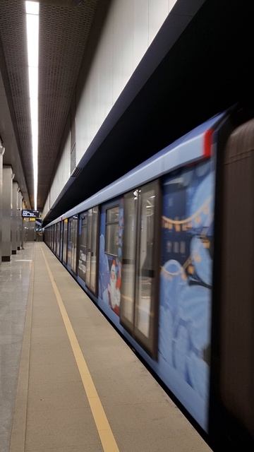Новогодняя "Москва 2020" на ст. Народное Ополчение (БКЛ) #metro #метро #НародноеОполчение #subway