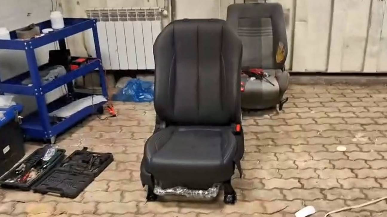 Установил подогрев сидений на Mitsubishi Eclipse Cross 1.5 CVT 2022 г.в.