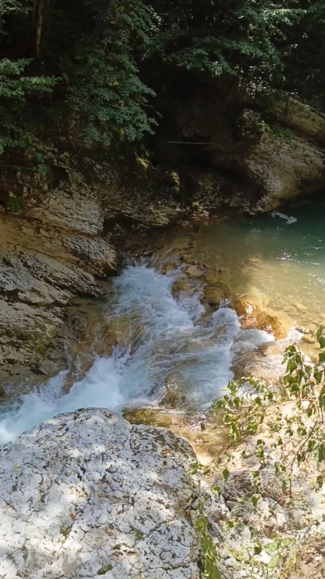 Страшная история о Гуамском ущелье.