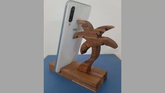 Подставки для телефонов.