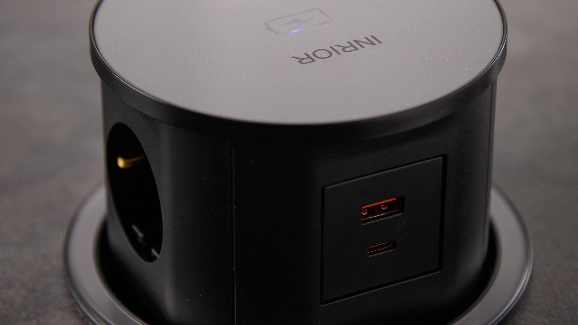 Выдвижной розеточный блок INRIOR серии MAC-01-80 (монтаж и установка)