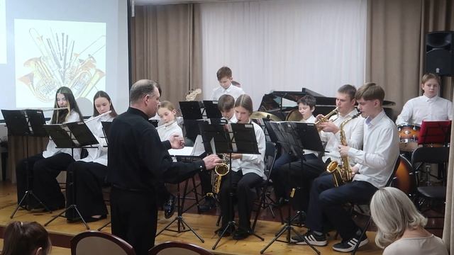 марш «Триумф победителей», духовой оркестр ДШИ №16, дирижер Бойчук Константин Александрович