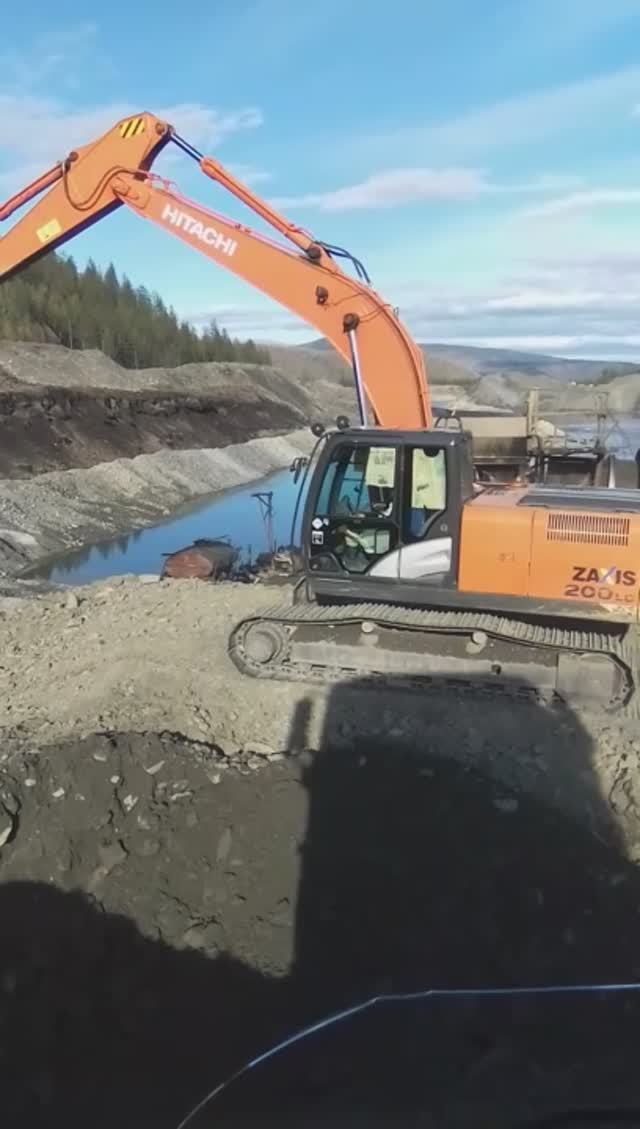 Работа на приборе. Алексей вещает (Спонтанное видео).mp4