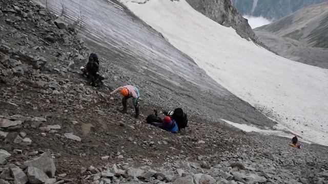 2015.07.15.  Камнепад в горах Кавказа. изм.2