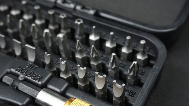 Обзор компактного набора бит с отверткой BEGRER 45 предметов BG-45SB