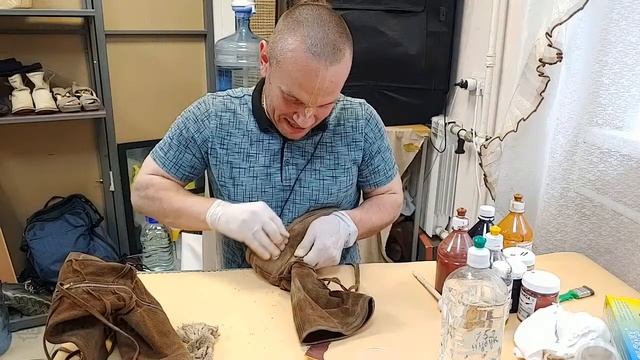 Как почистить и покрасить нубук, замшу, спилок. Секреты, лайфхаки. RANGA live.