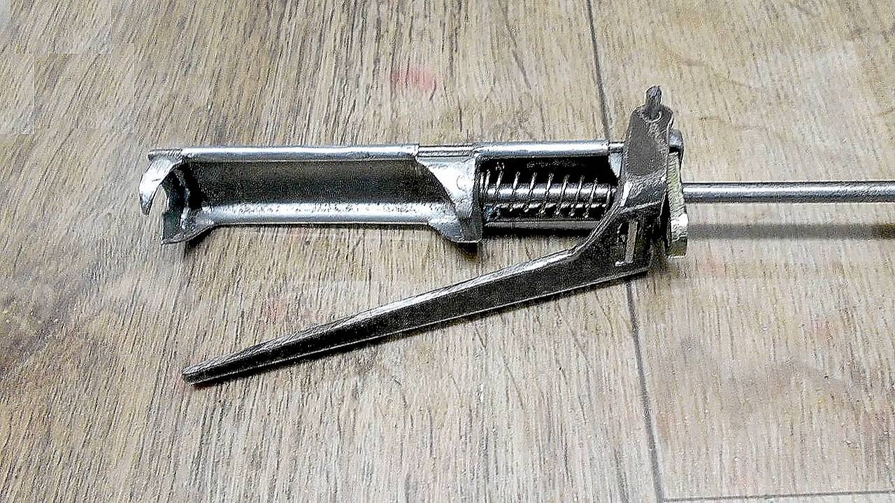 Дозатор для паяльной пасты  (флюса)