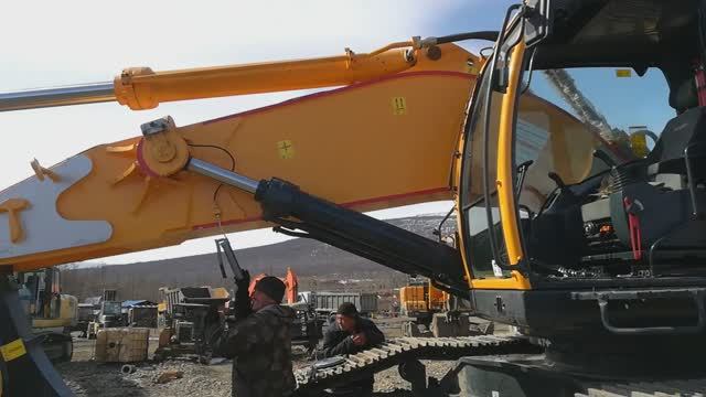 Готовим к работе новый Hyundai 520 (Спонтанное видео)