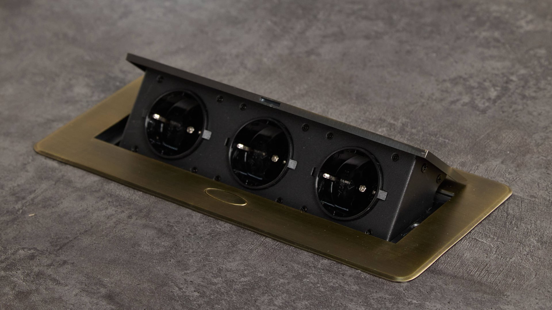 Выдвижной розеточный блок INRIOR серии TORO-01-90 (монтаж и установка)