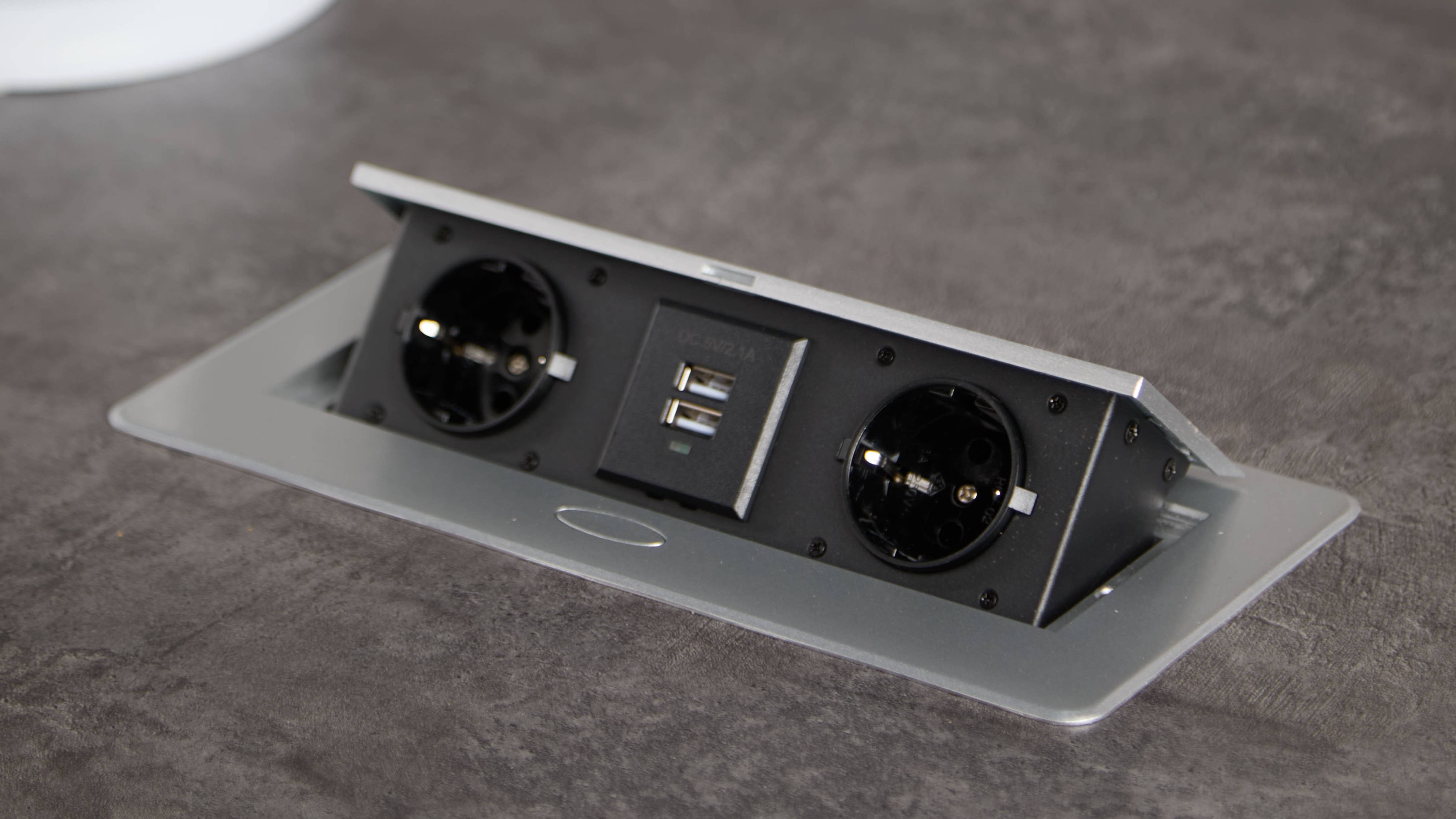 Выдвижной розеточный блок INRIOR серии TORO-88-80 (монтаж и установка)