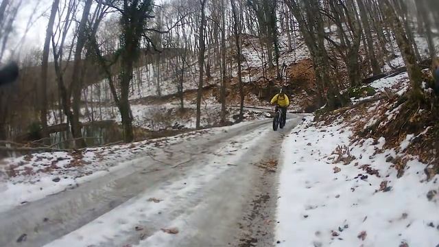 Орлиный овраг и вел на шее.