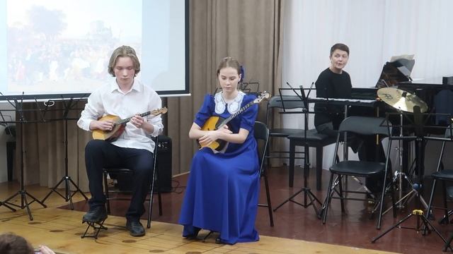 «Тамбурин», дуэт домристов "Струны звонкие"