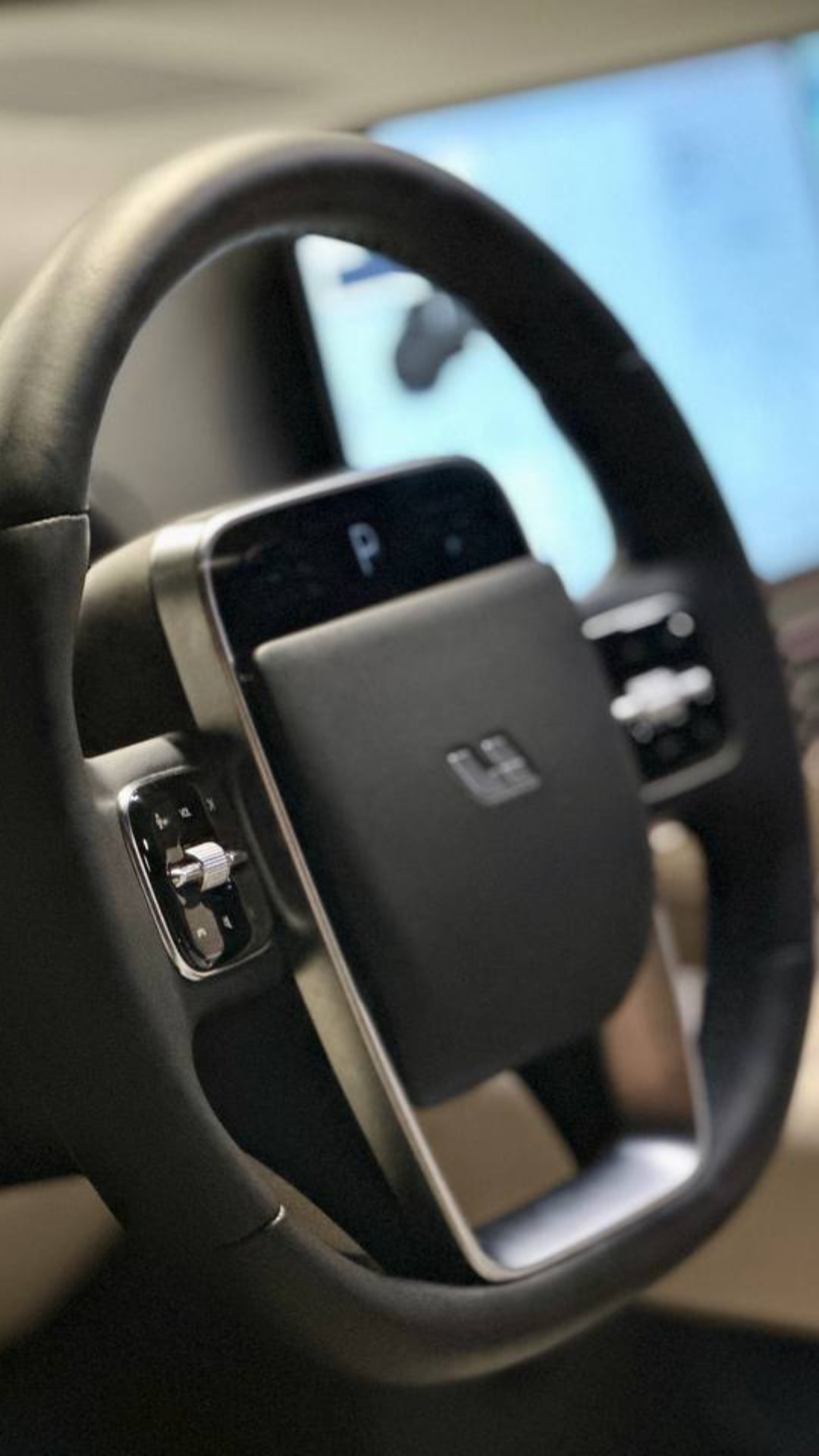 LiXiang L9 ULTRA
 В Москве!