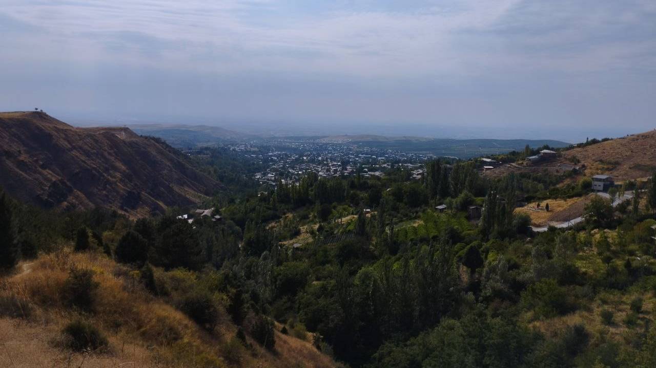 Счастье не за горами,
Оно в горах!