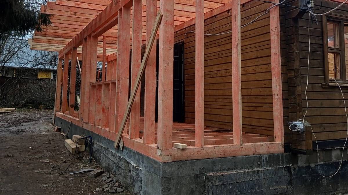 2. Реконструкция брусового дома - строительство каркасной пристройки