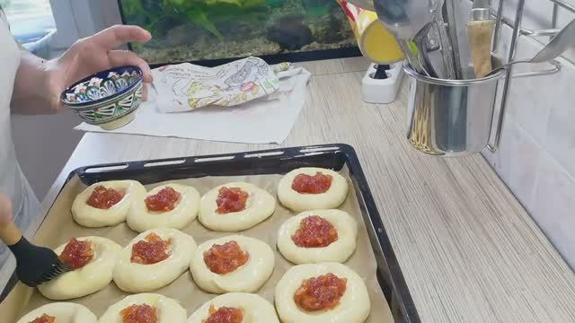 Просто к чаю.