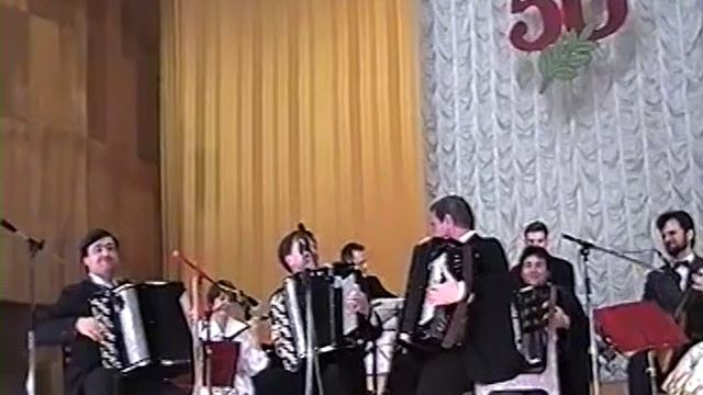 В. Монти. Чардаш (транскрипция И.Паницкого). Уфимско-саратовское трио баянистов и ансамбль «Забава»