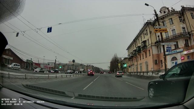 Нарушение ПДД 8.4+8.6+12.16 ч.1