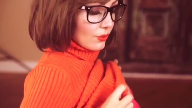 Jessica Nigri - Velma (sexy edit)