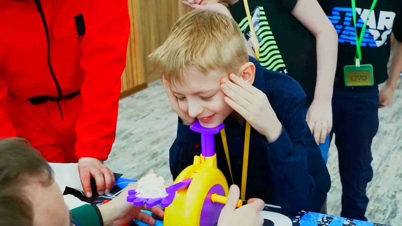 Квест Игра в кальмара в лофте Королевство праздников в Химках