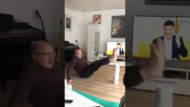 Тренировка с туалетной бумагой от Ивана Гернер