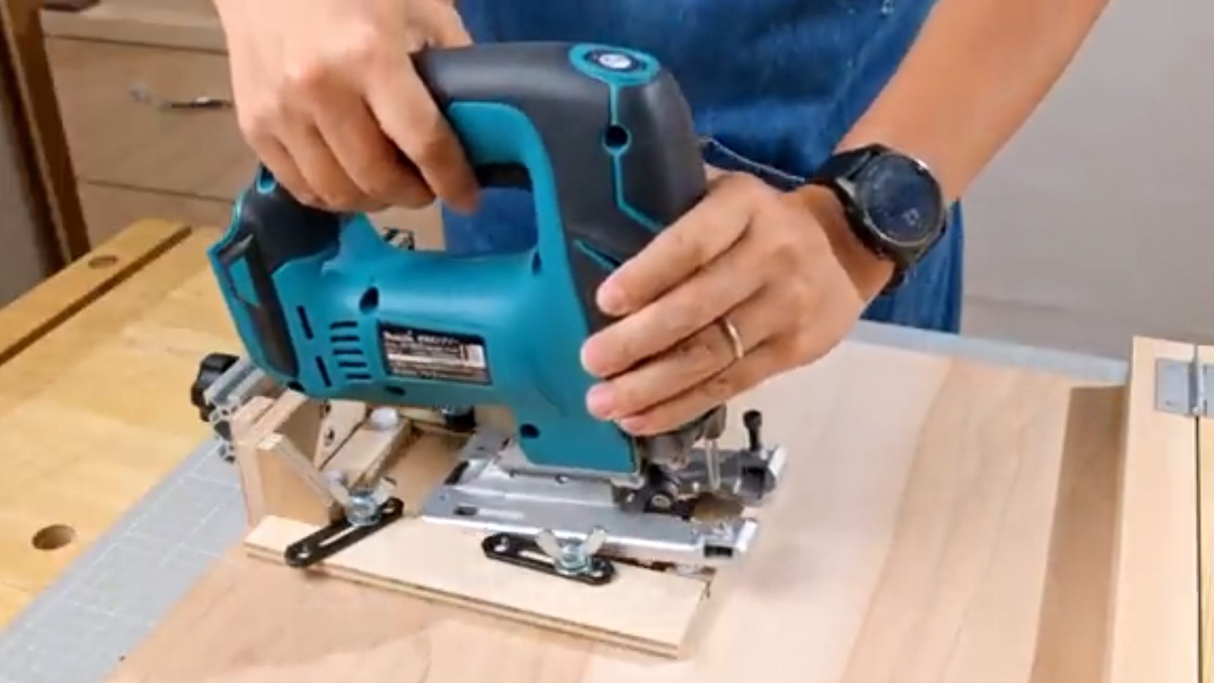 Мобильный станок для лобзика.