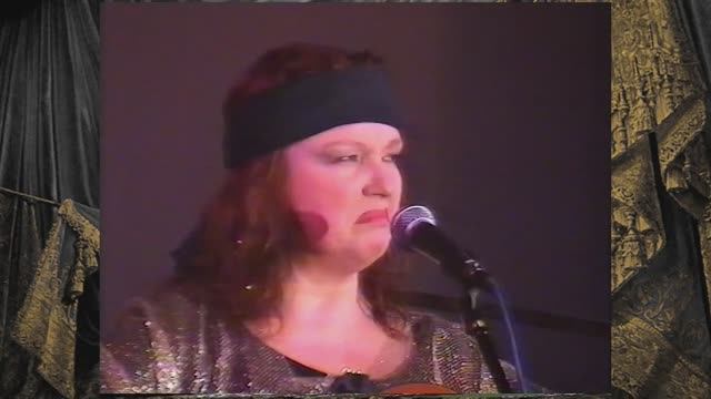 Песню "Монолог женщины" исполняет Валентина Игнатьева