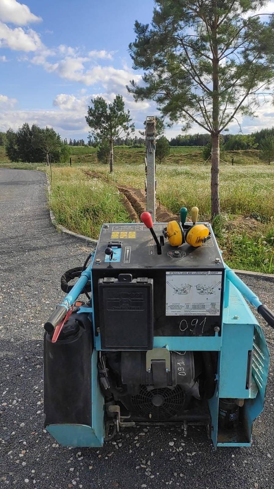 Аренда мобильного траншеекопателя Vermeer RTX-250 | Аренда станков