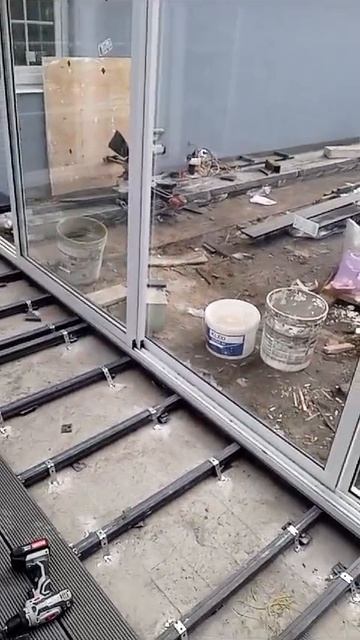 Монтаж декинга Good Cover в Агафоновке, вокруг бассейна в помещении с подогревом (ч2)