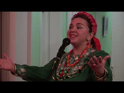 «Какой у мамы голос молодой», муз. Г. Пономаренко, сл. А. Парпара, поёт Светлана Томилина.