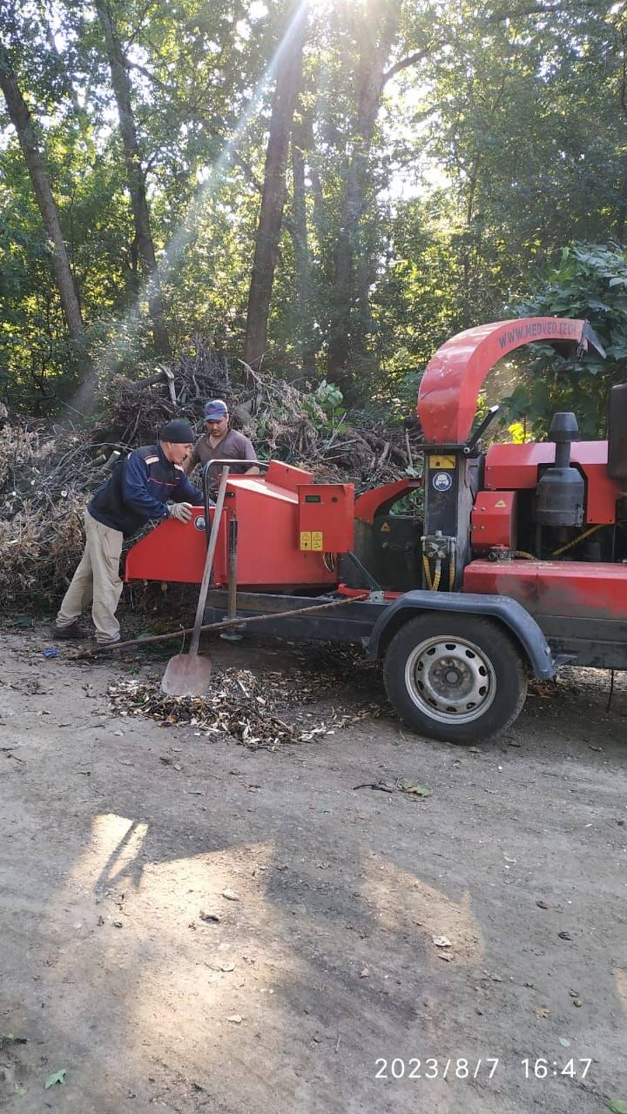 Аренда измельчителя веток Медведь 250 | Аренда Станков