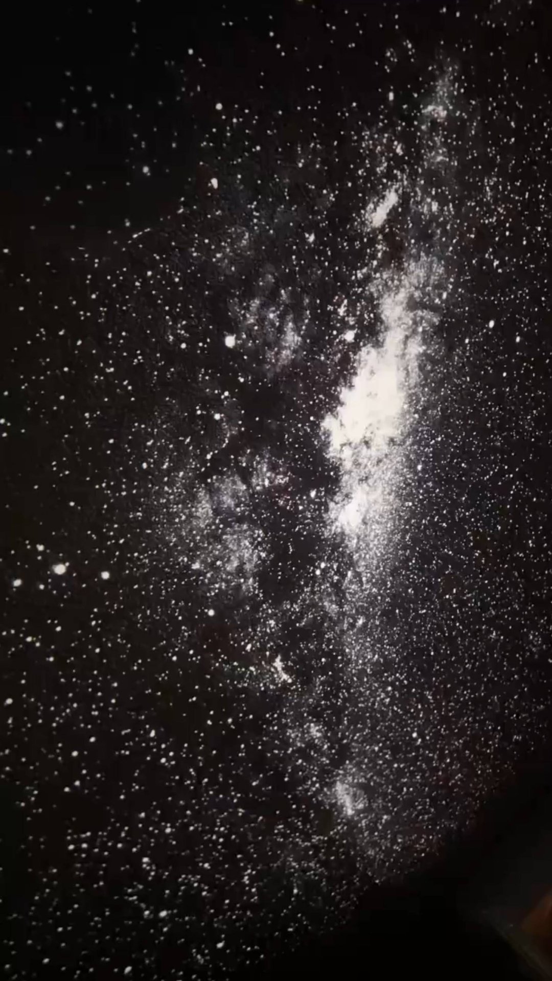 Проектор звездного неба - возможность мечтать и наслаждаться Космосом, не вставая с кровати!