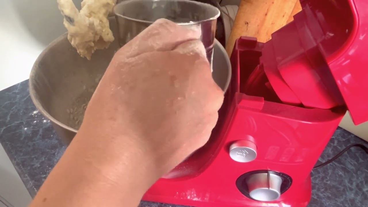 Тестируем миксер с Wildberries Comfee CF-HM2811.делаем тесто для пельменей.это было «страшно»