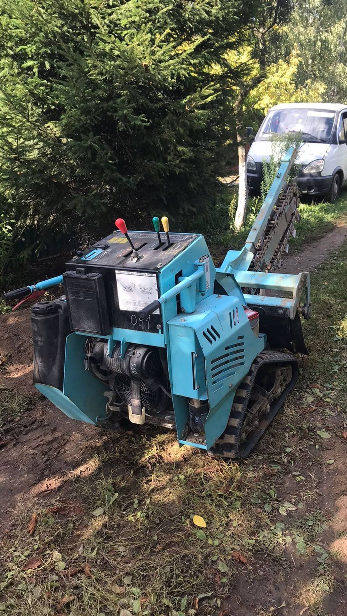 Аренда мобильного траншеекопателя Vermeer RTX-250 | Аренда станков