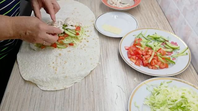 Готовлю шаурму на ужин.