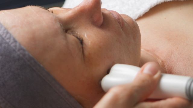 РФ-лифтинг по лицу на аппарате Венус Фриз (venus freeze)