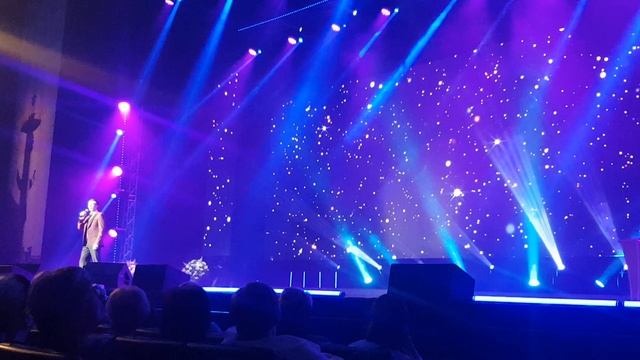 Эдуард Хиль (мл). "Есть только миг". Видео канала Мой Петербург.